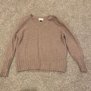 Universal Thread | Sweaters | Neutral Vneck Sweater | Poshmark